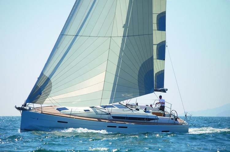6479 Sailboat 43.8’ Rental | Sailo
