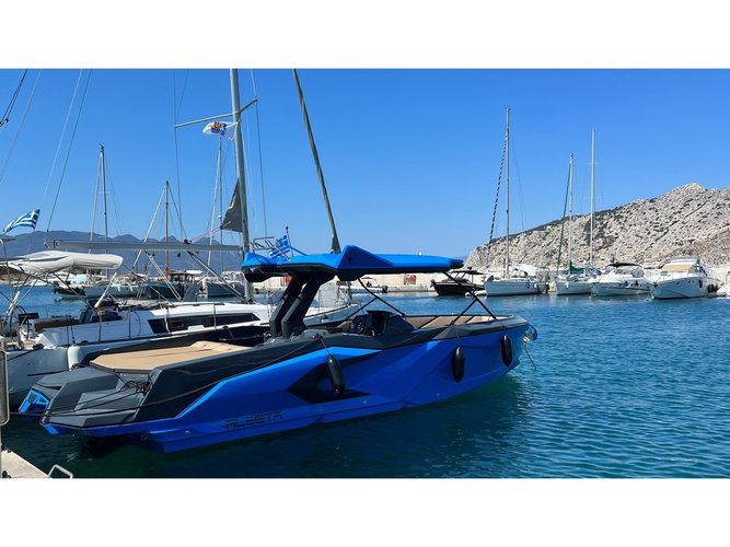 Athens Motor Boat Rental - Alesta Raptor 68756 | Sailo