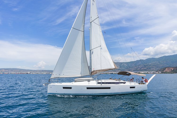 Jeanneau Sailboat Rental Athens area/Saronic/Peloponese, GR 92657 | Sailo