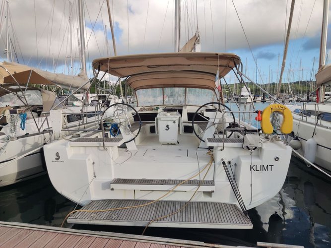 115594 Sailboat 52.3’ Rental St. Martin, BQ | Sailo