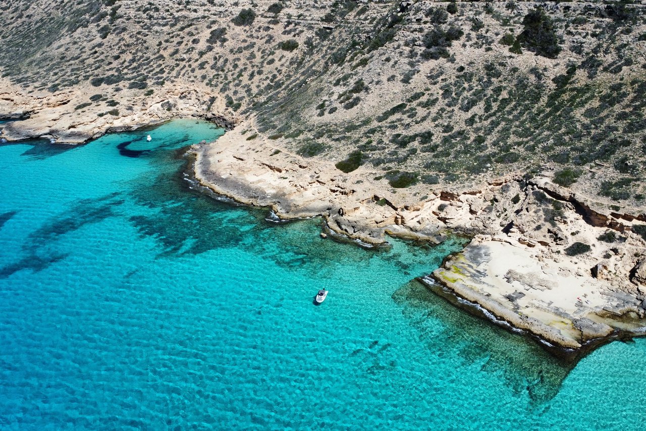 AUROLI Motor Boat Rental Can Pastilla, ES 120882 | Sailo